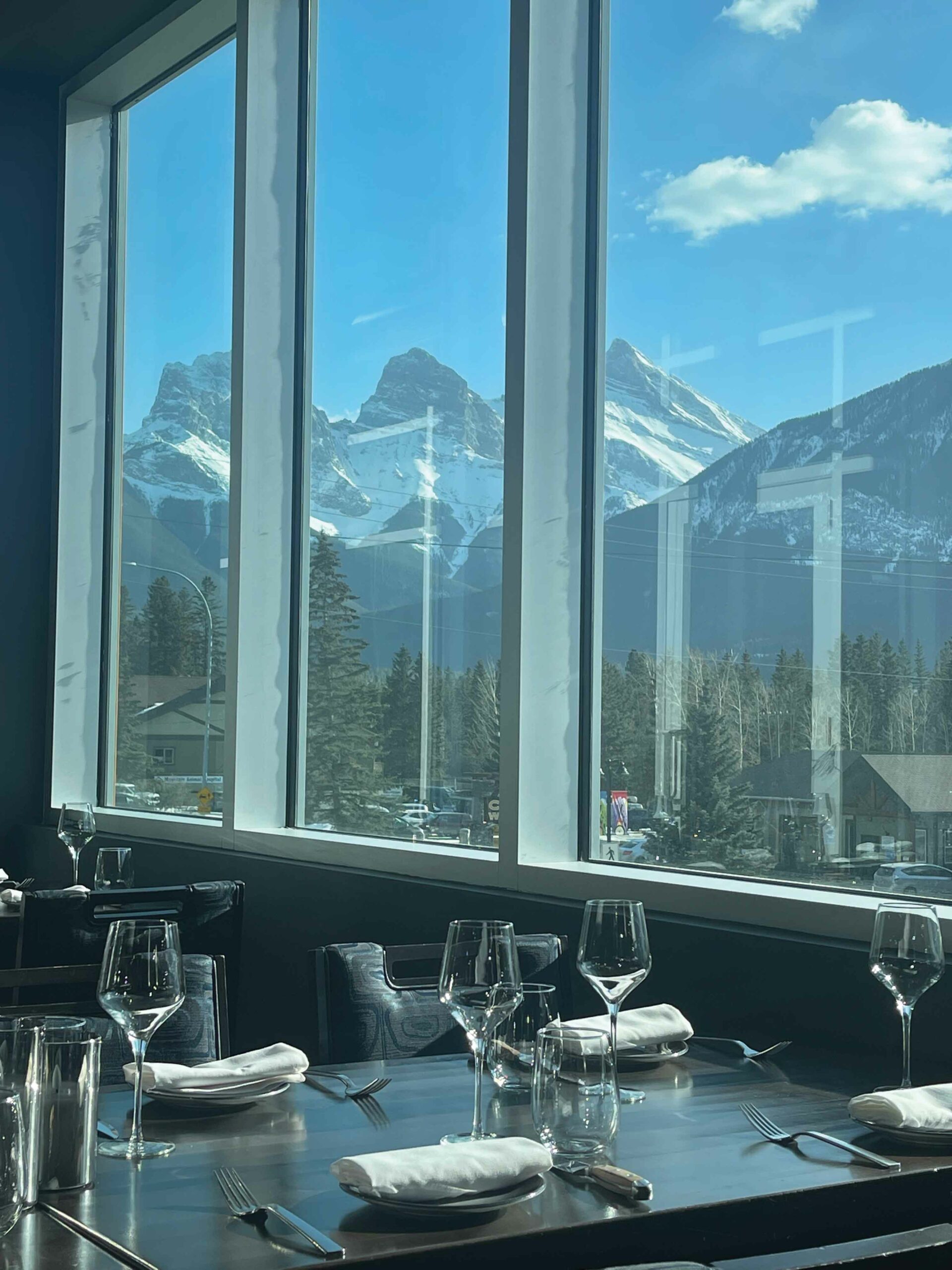 The Sensory And Wit Bar Canmore Thediningguide ca